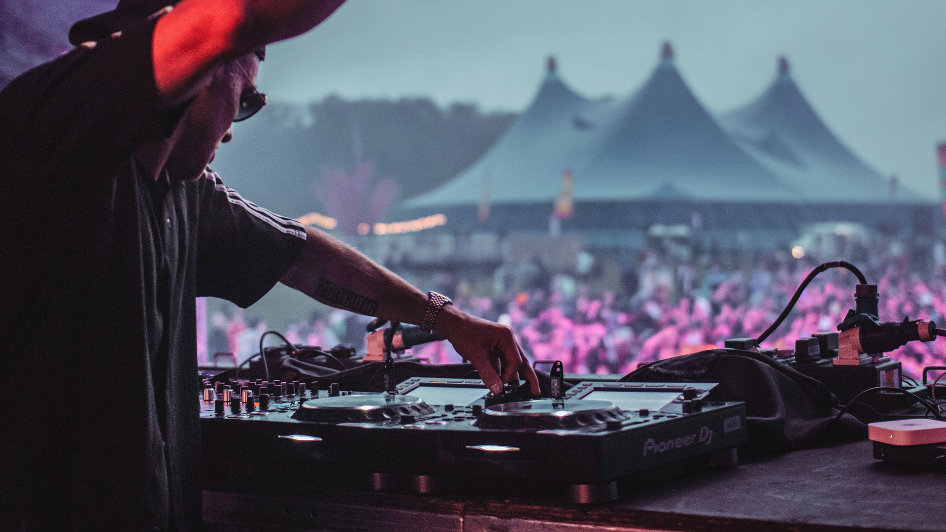 Mesmerizing History of DJing - Part 1. | LoudLife.eu